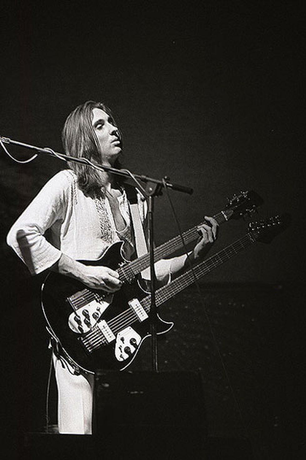 The Genesis (Pun intended) of Mike Rutherford's double neck ...