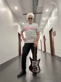 Pat Irwin - Premier Guitar