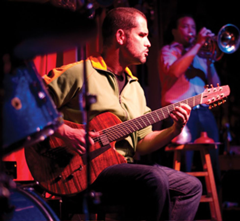 Interview: Charlie Hunter - Get Rhythm - Premier Guitar