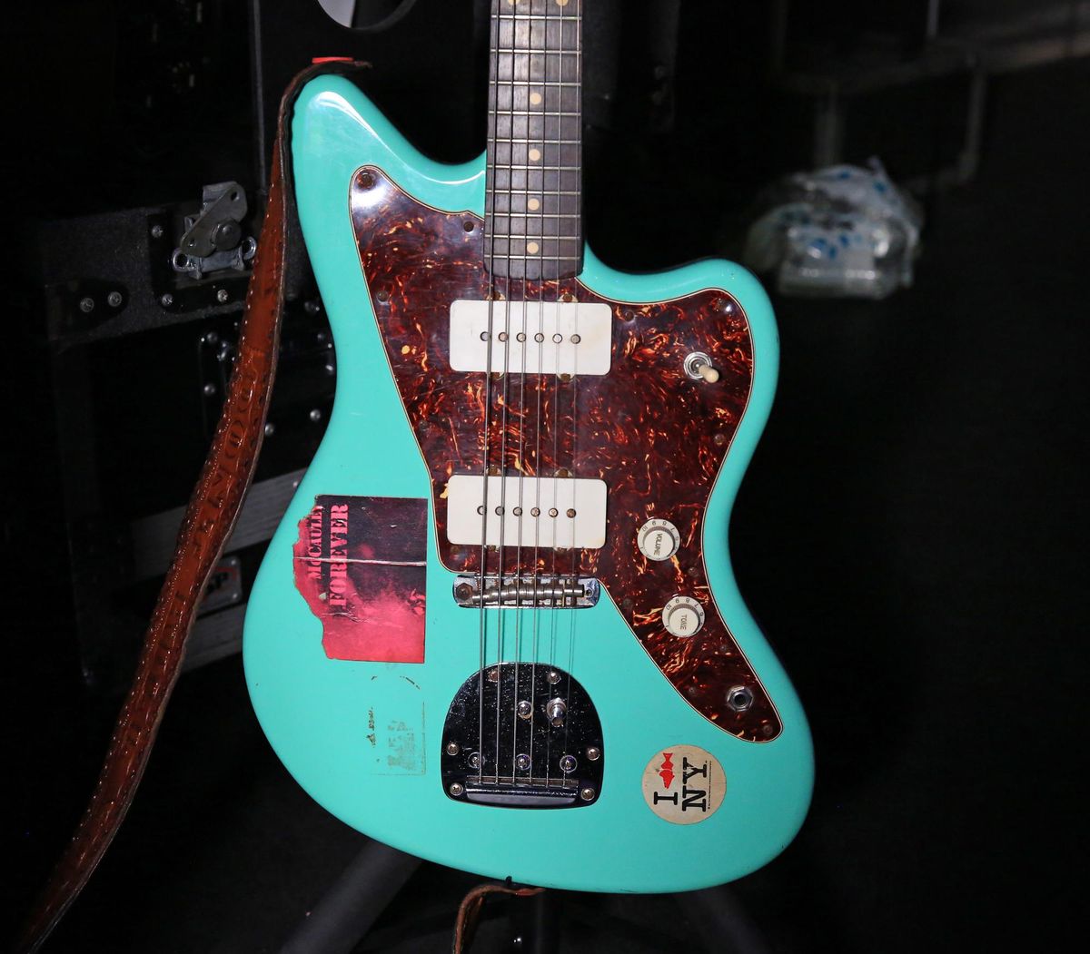 Drake Droner - Premier Guitar