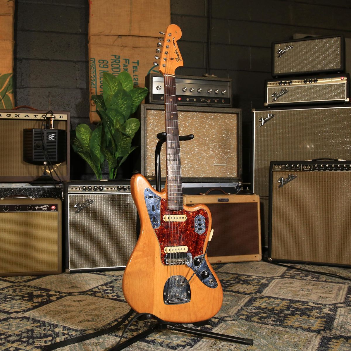 Gift Jag - Premier Guitar