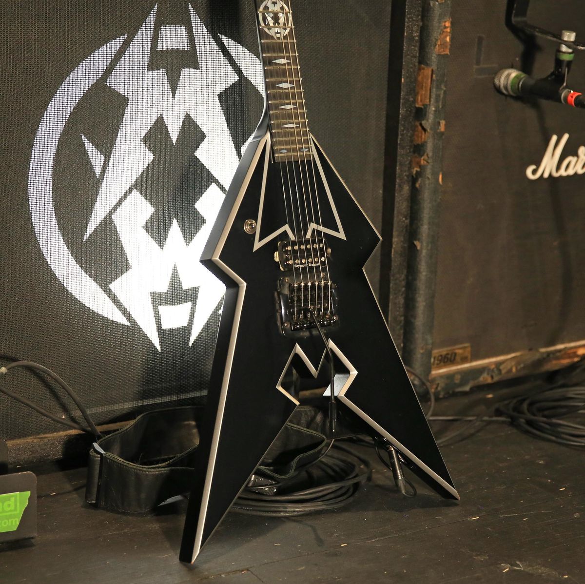 The Flying M - Premier Guitar
