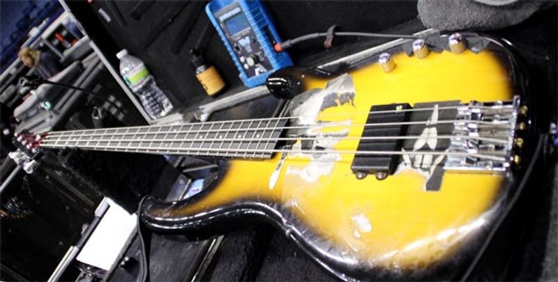 Used Modulus Flea Bass 04 Modulus Flea+J 5 String The LowEnd Bass
