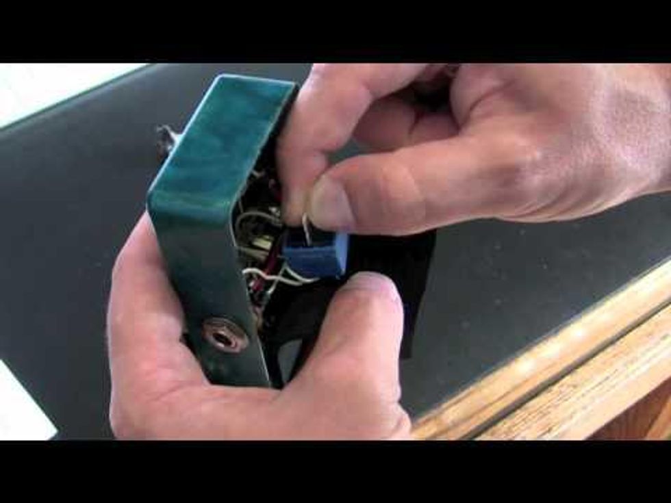 Stomp box switch cleaning - Premier Guitar